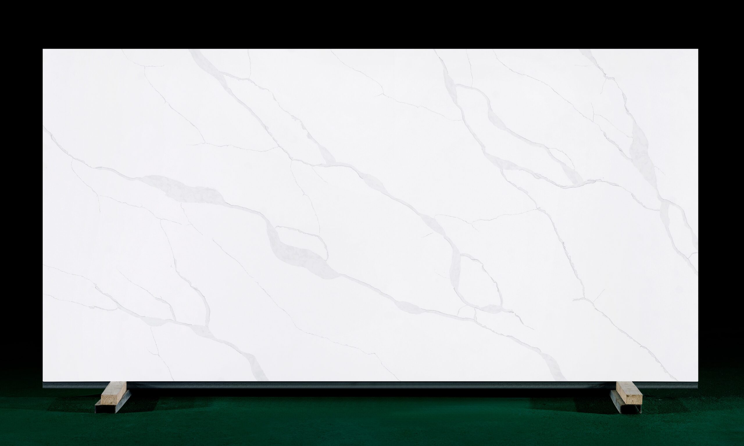 CSQ267 Calacatta Baikal W – Caxstone Quartz