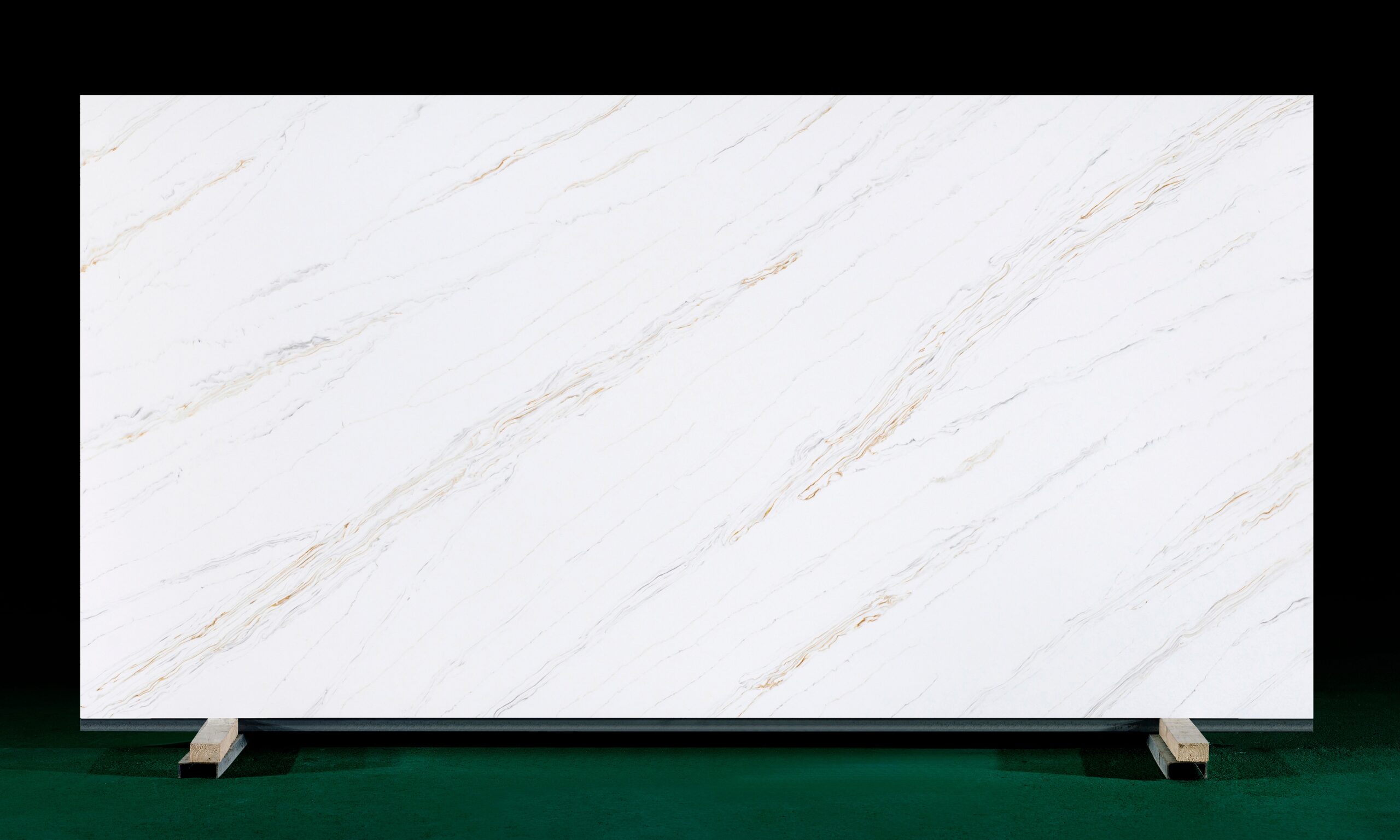 CSQ306 Volakas Gold – Caxstone Quartz